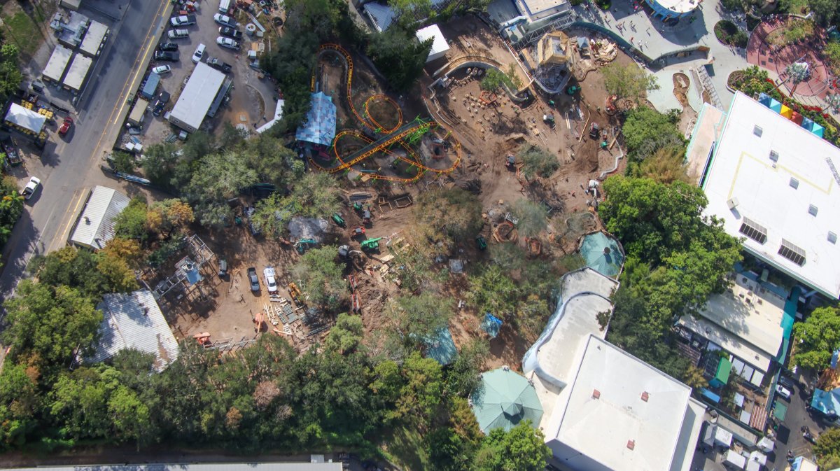 New Aerial Photos Show Construction Progress of DreamWorks Land at ...