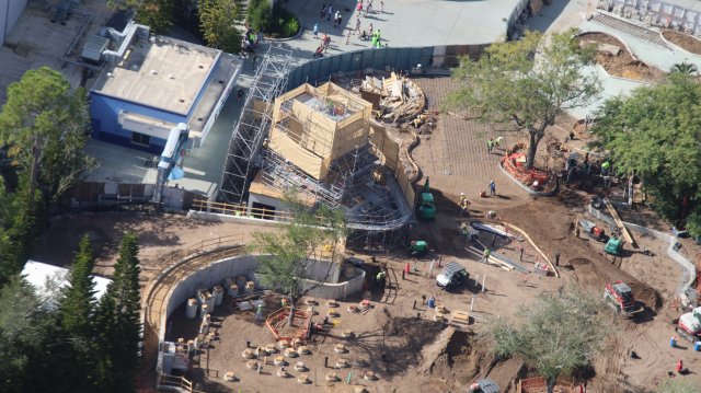 New Aerial Photos Show Construction Progress of DreamWorks Land at ...