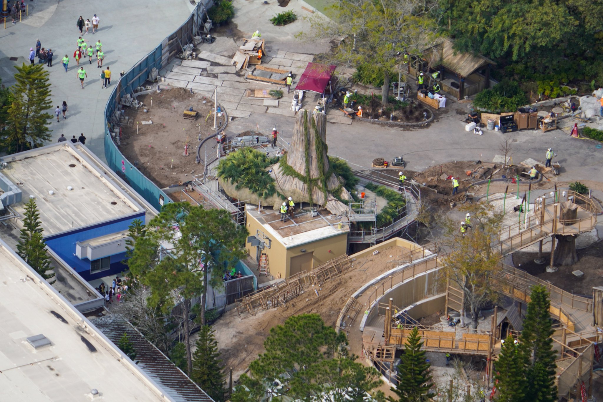 New Aerial Photos Show Construction Progress of DreamWorks Land at ...