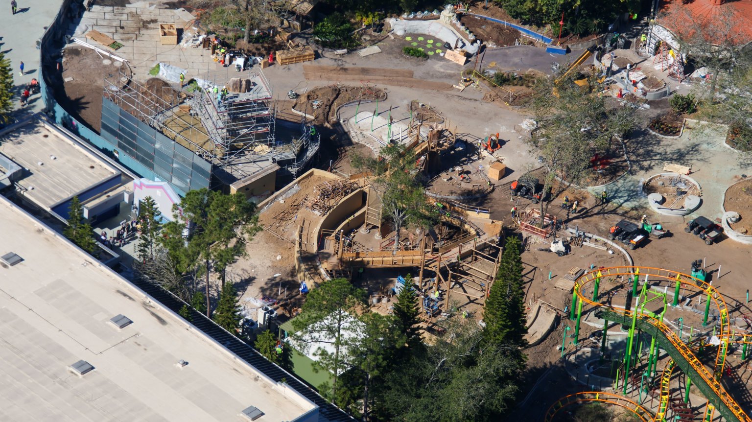 New Aerial Photos Show Construction Progress of DreamWorks Land at ...