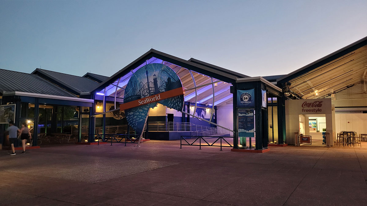 RUMOUR: Flying Theater Attraction Coming to SeaWorld Orlando