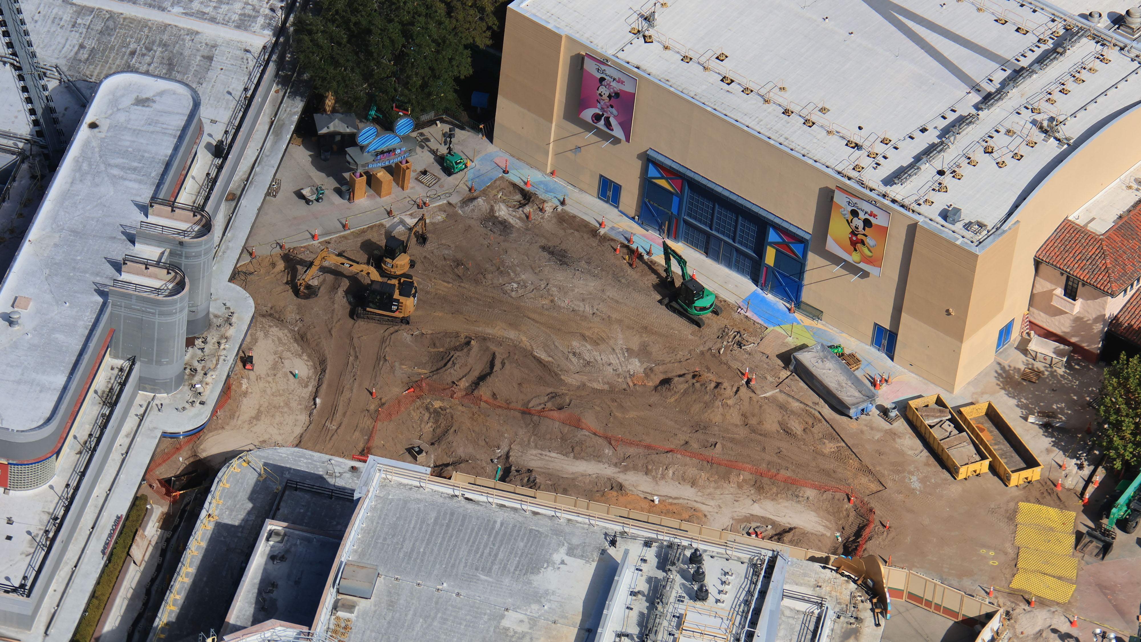 New Aerial Photos Show Construction Progress of The Magic of Disney ...