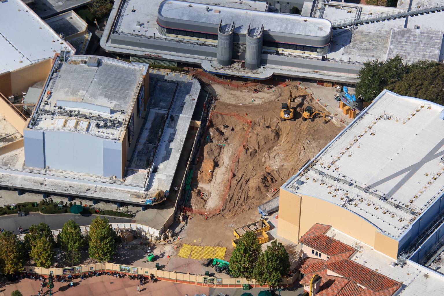New Aerial Photos Show Construction Progress of The Magic of Disney ...